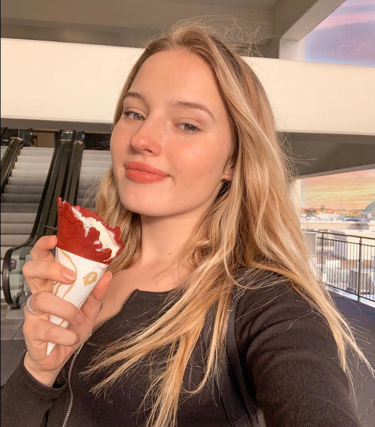 Picture of Cosette Rinab