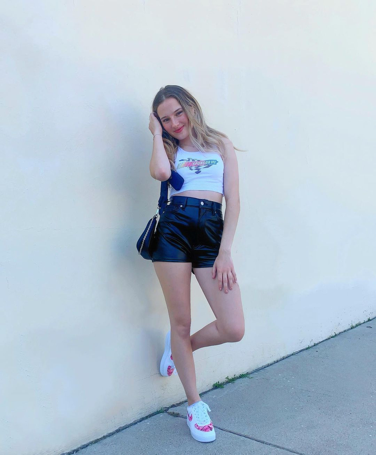 Picture of Cosette Rinab