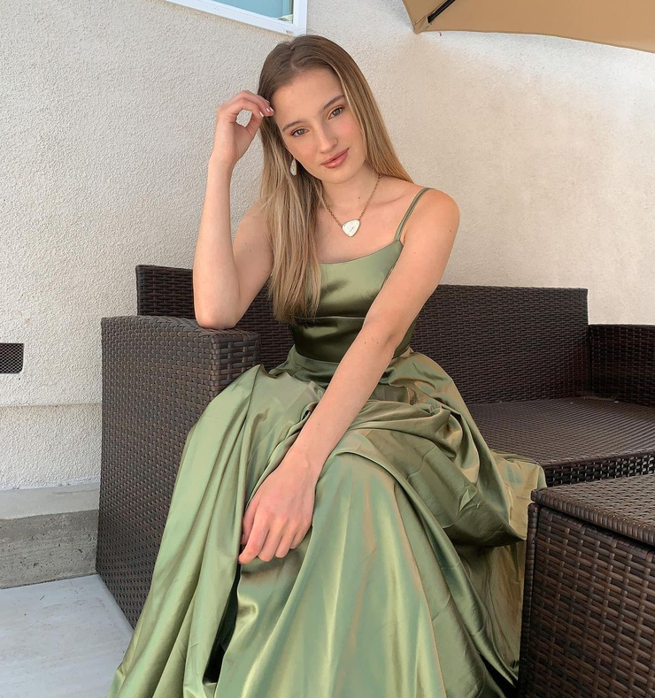 Picture of Cosette Rinab