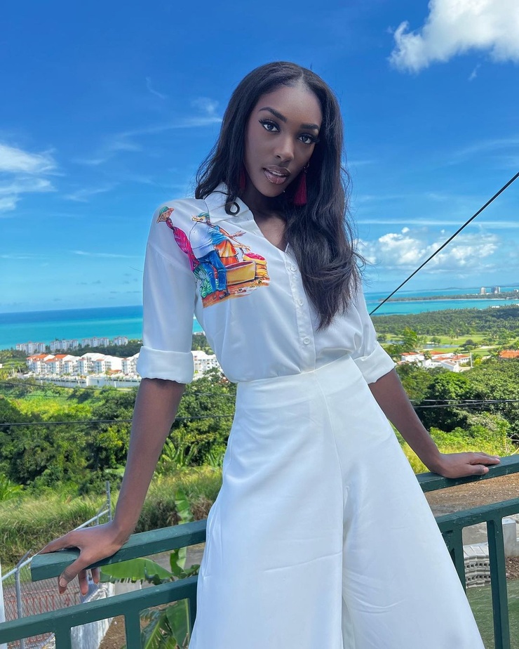 Image of Olivia Yace