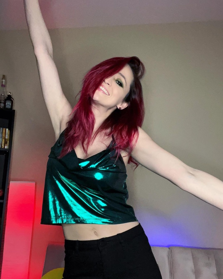 Picture of JaclynGlenn