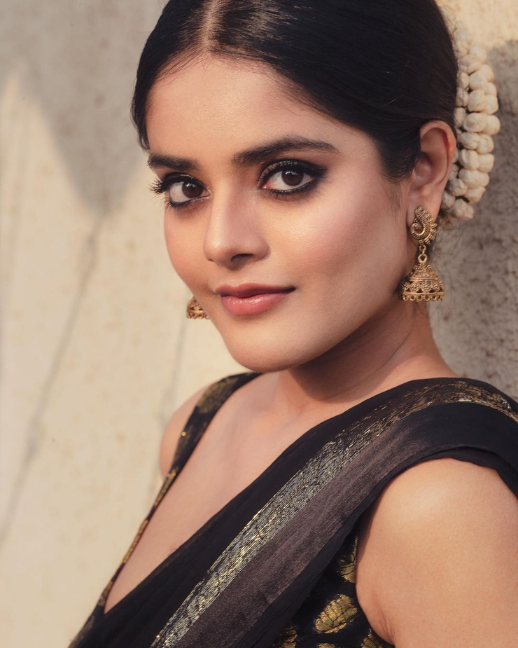 Picture of Riddhi Kumar