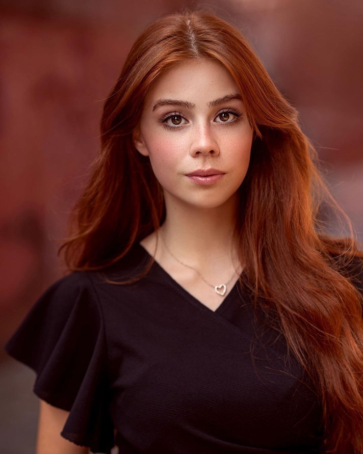 Picture of Maya Gralean