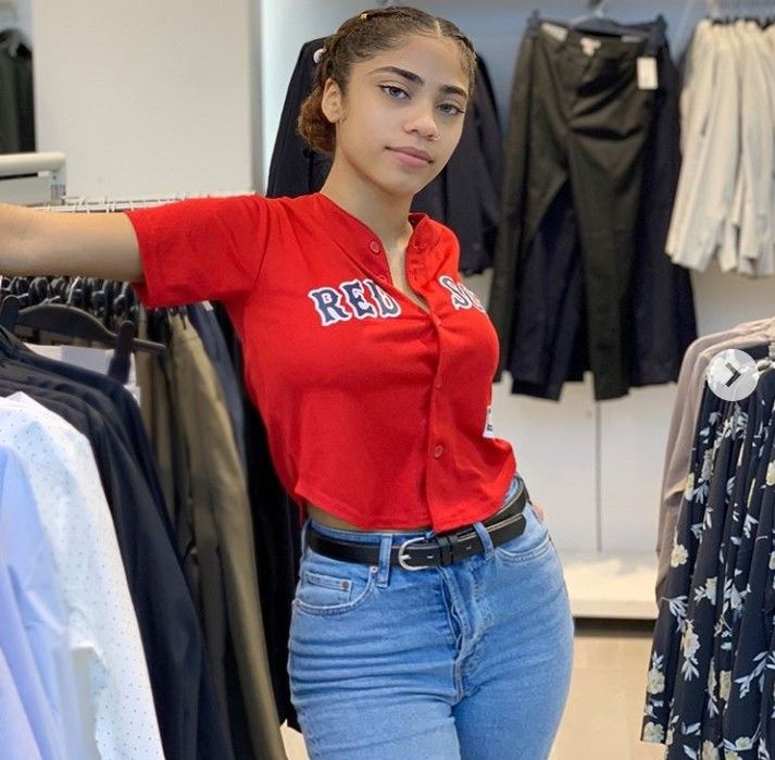 Picture of https://popularbio.com/venus-marquez/