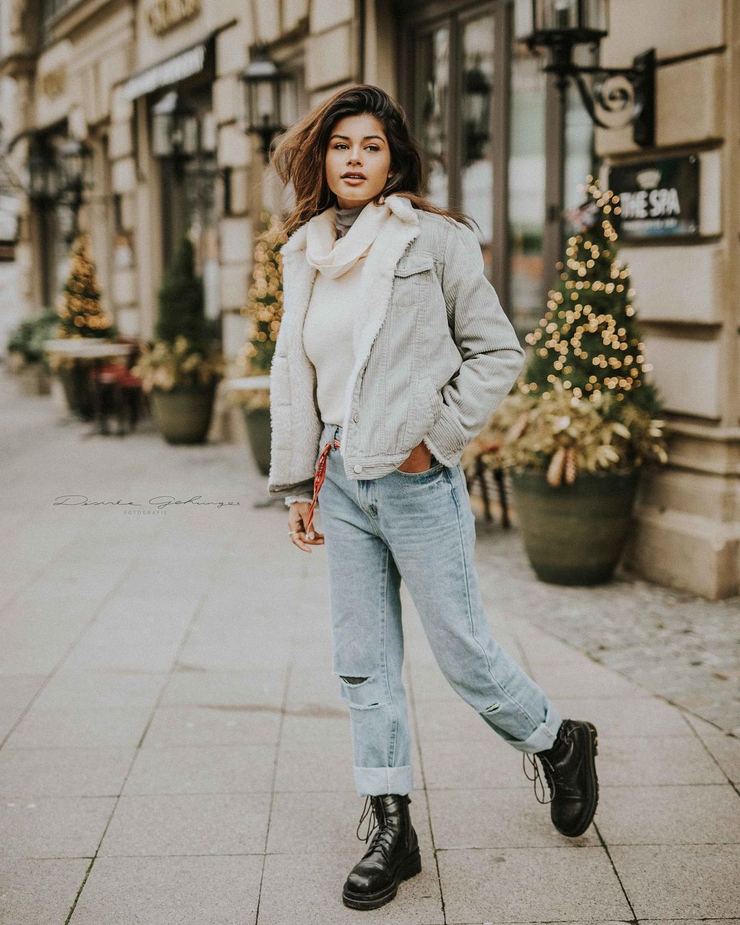 Komal Khosla image