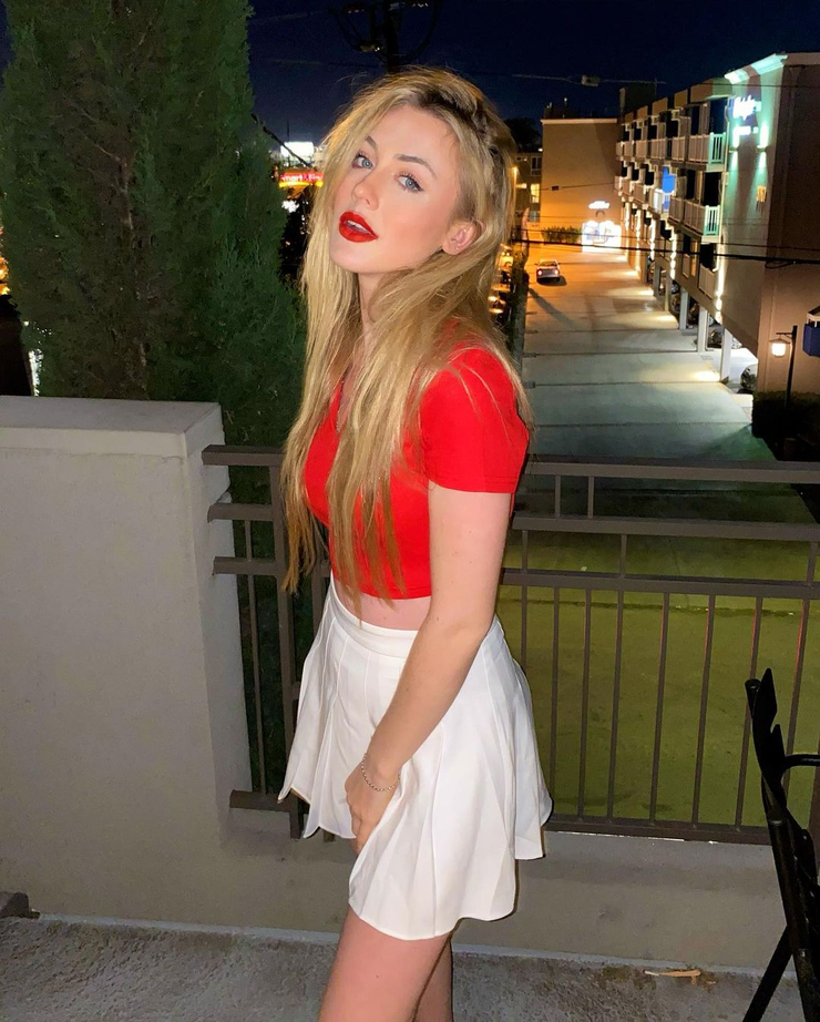 Picture of Emma Holzer