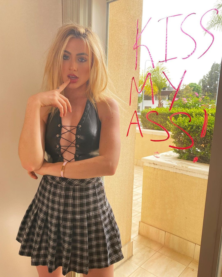 Picture of Emma Holzer