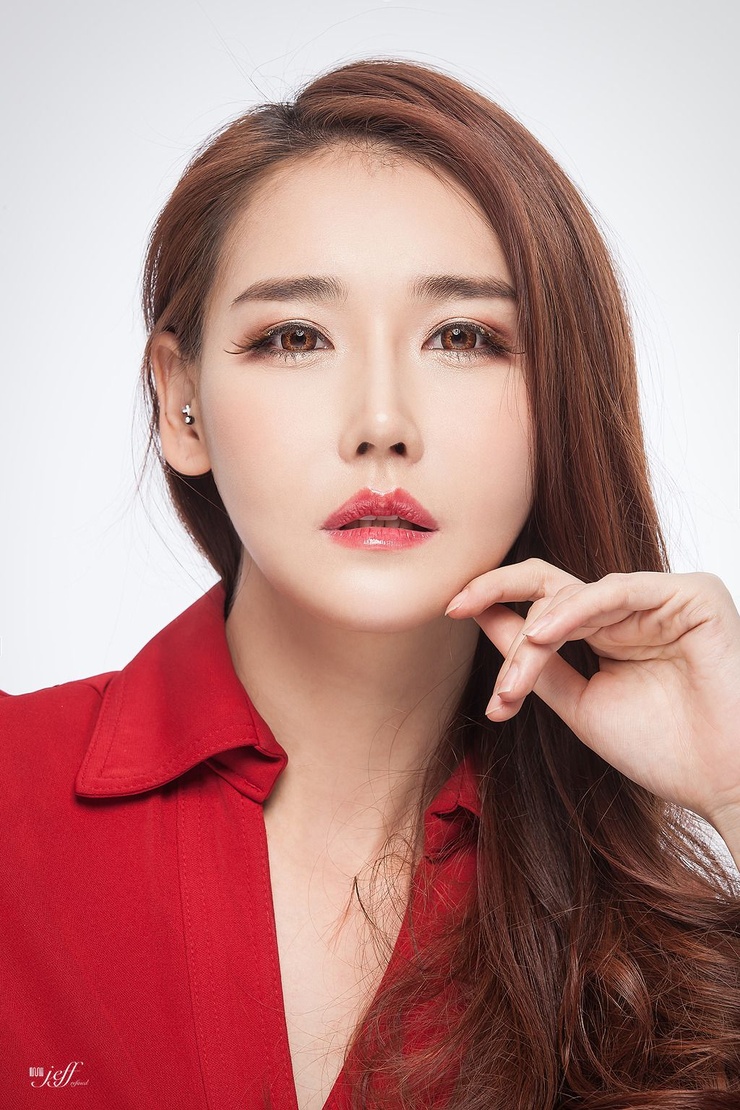 Lee Hyo Young picture