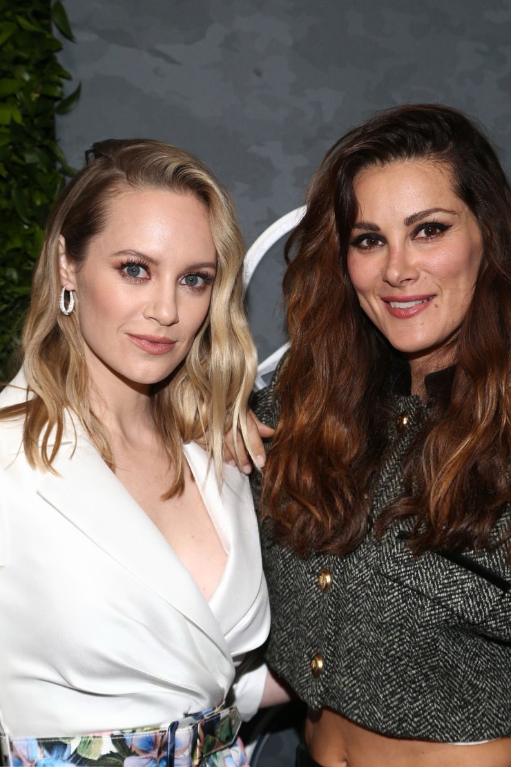 Danielle Savre image