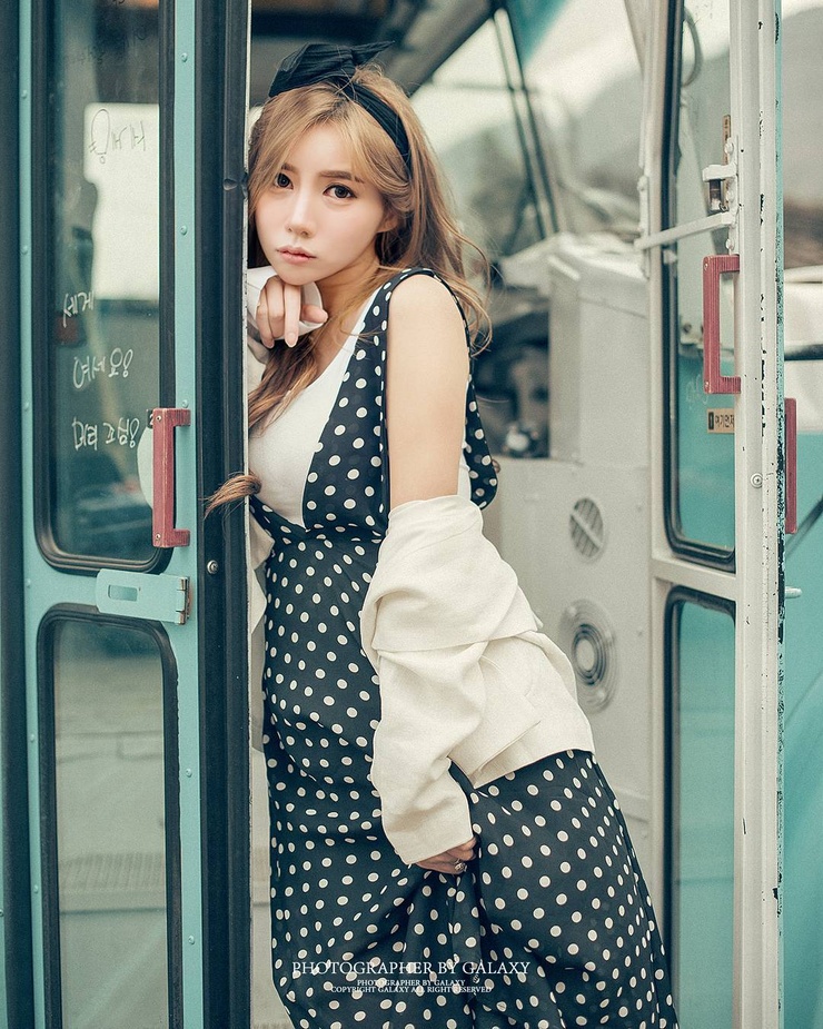 Picture of Song Ju Ah