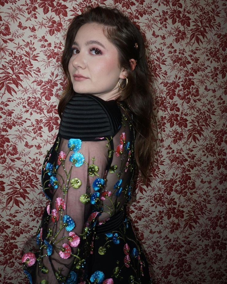 Emma Kenney picture