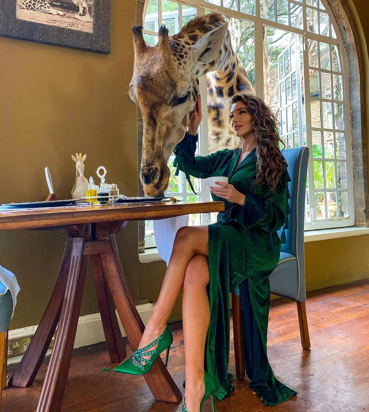 Lauren Blake picture