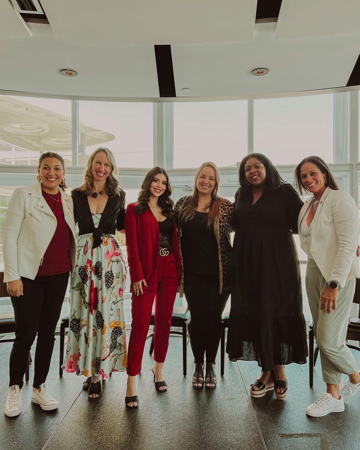 Picture of Elizabeth Elias