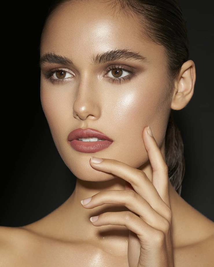 Victoria Frost picture