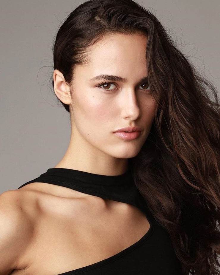 Picture of Victoria Frost