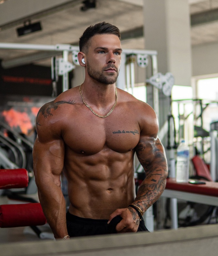 Picture of Joss Mooney