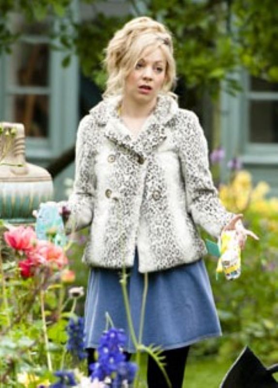 Picture of Fiona Button