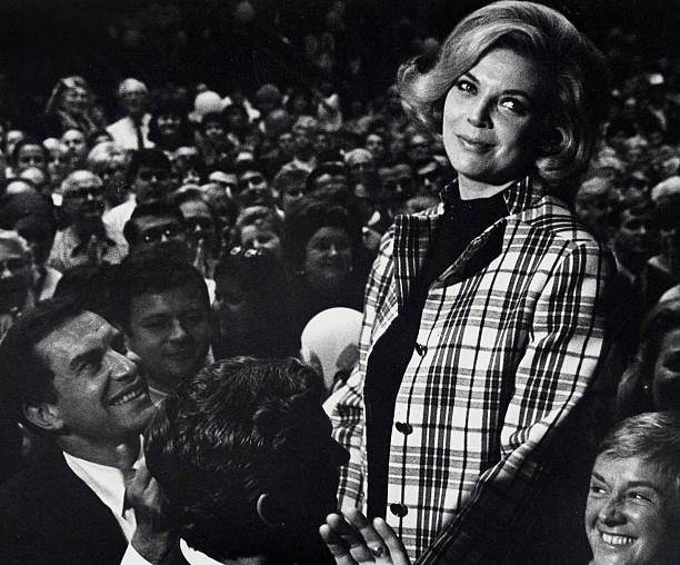 Picture of Barbara Bain