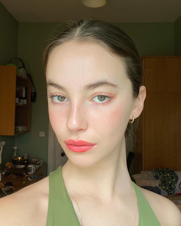 Picture of Amelie (model)