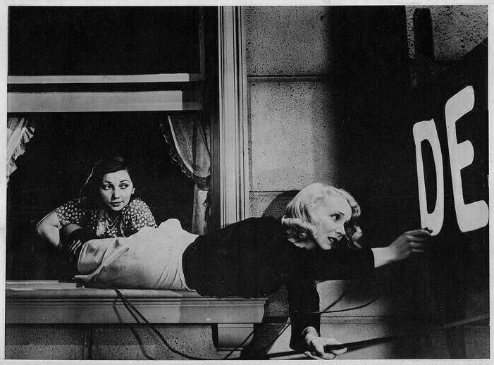 Patsy Kelly, Virginia Bruce