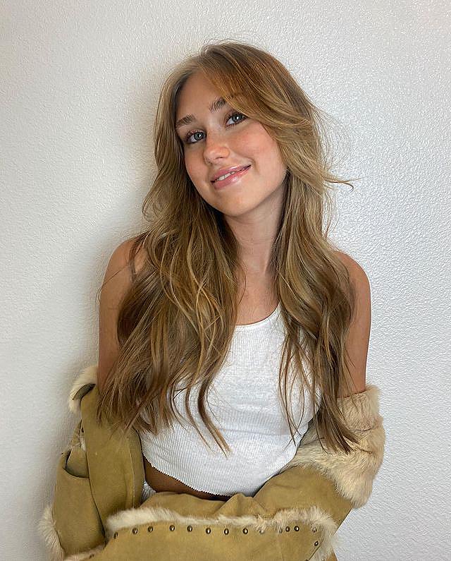 Emily Skinner picture