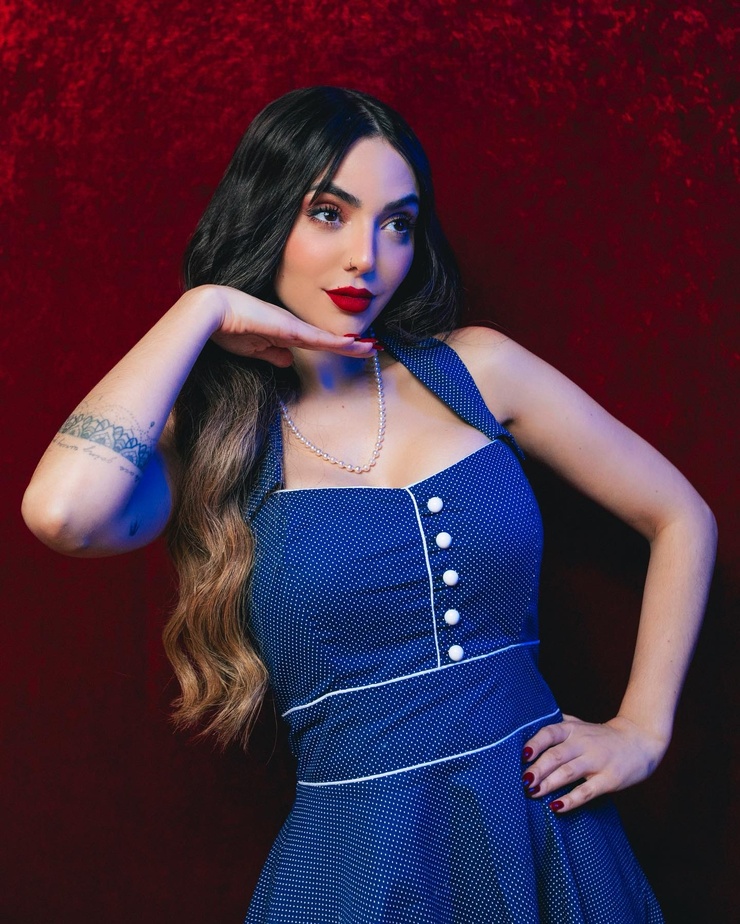 Picture of Nyvi Estephan.