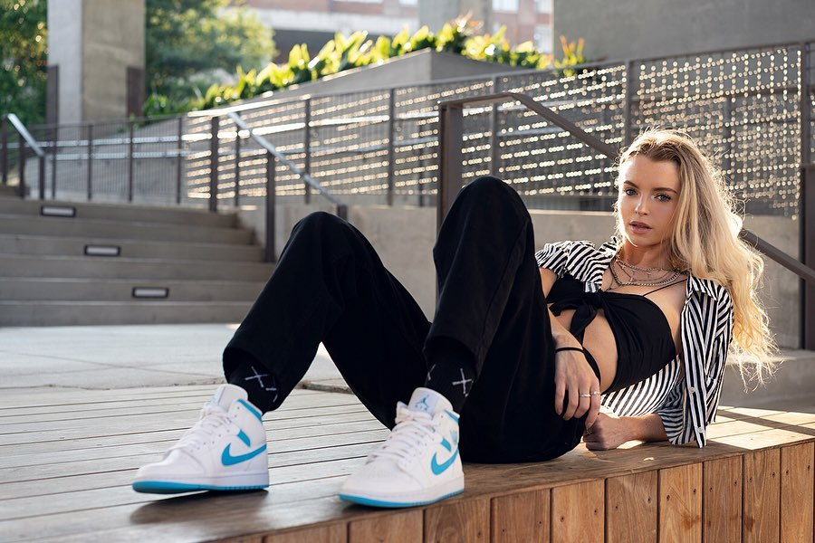 Picture of Skylar Deckert