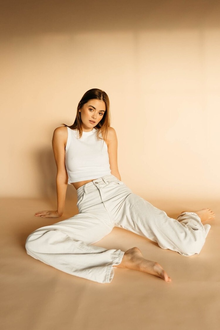 Cate Collins picture