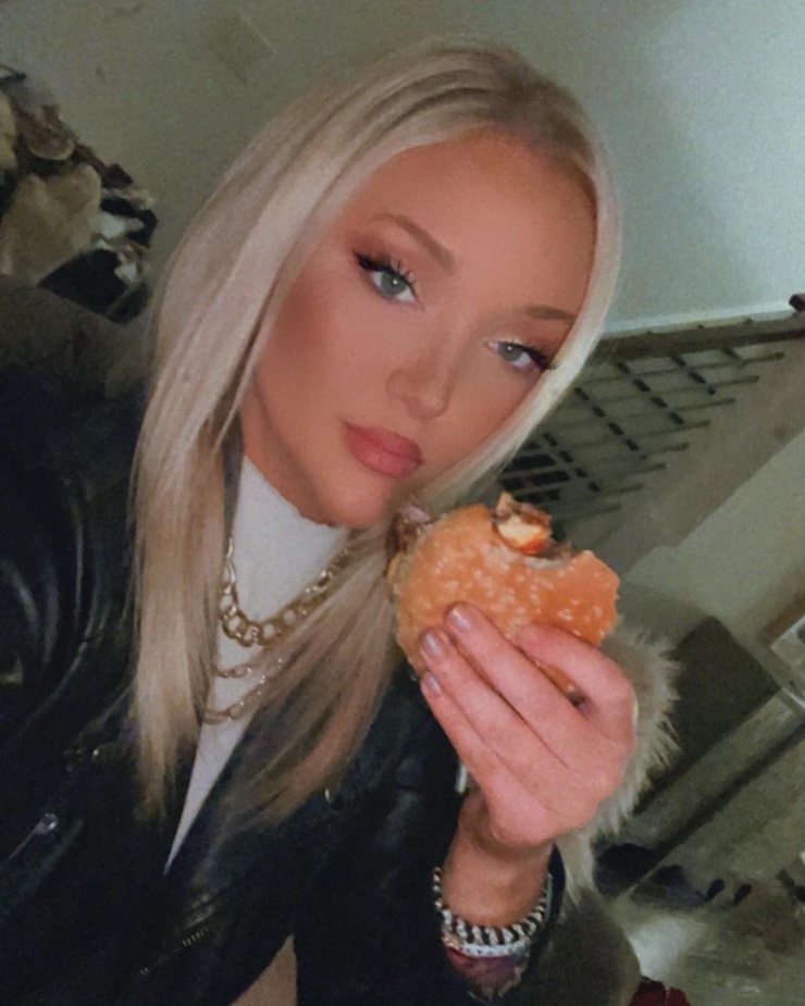 Picture of Tayler Nicole