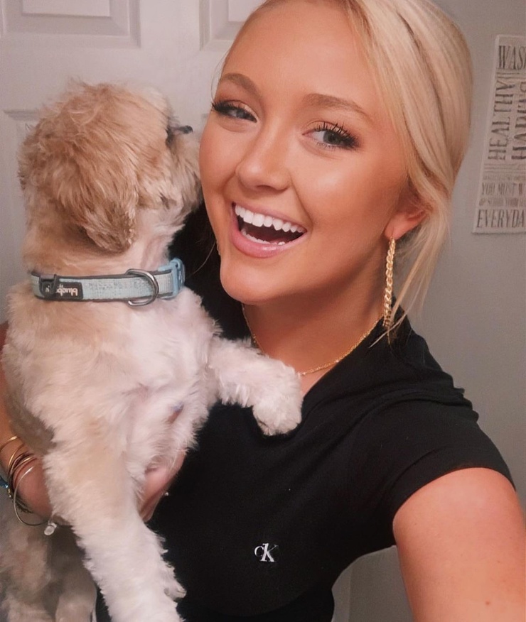 Picture of Tayler Nicole