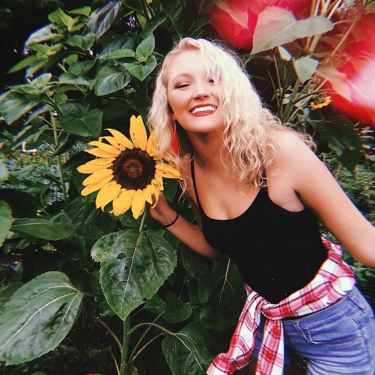 Picture of Tayler Nicole