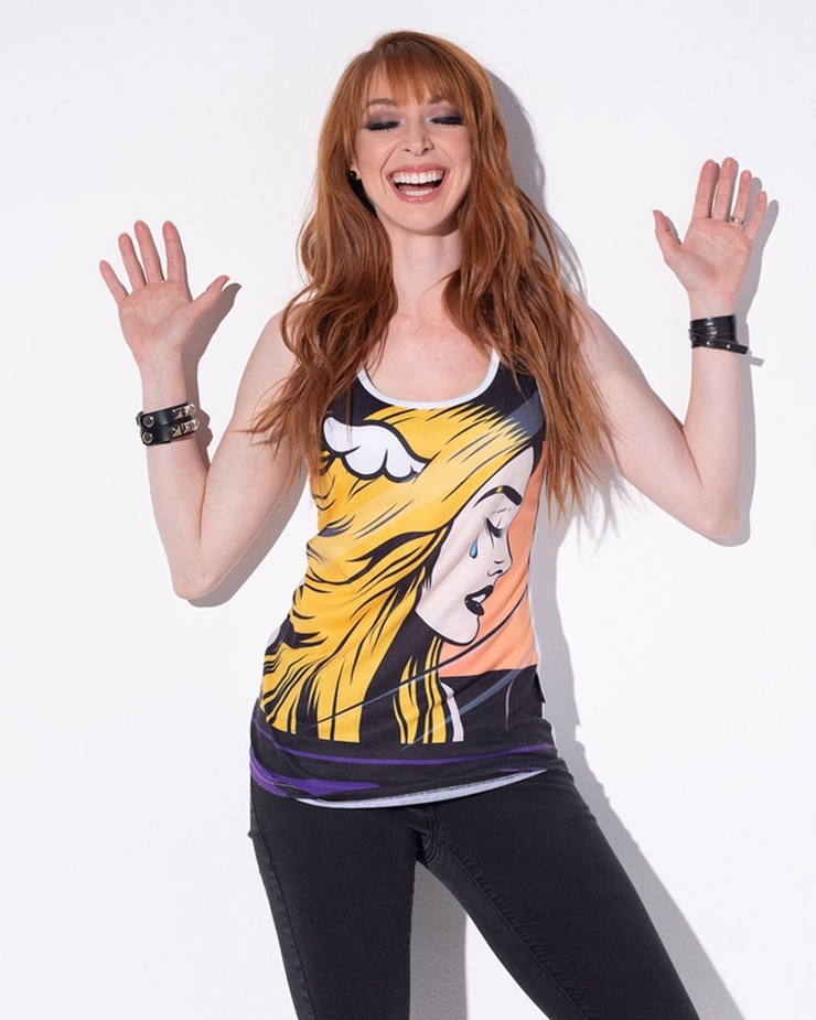 Picture Of Lisa Foiles