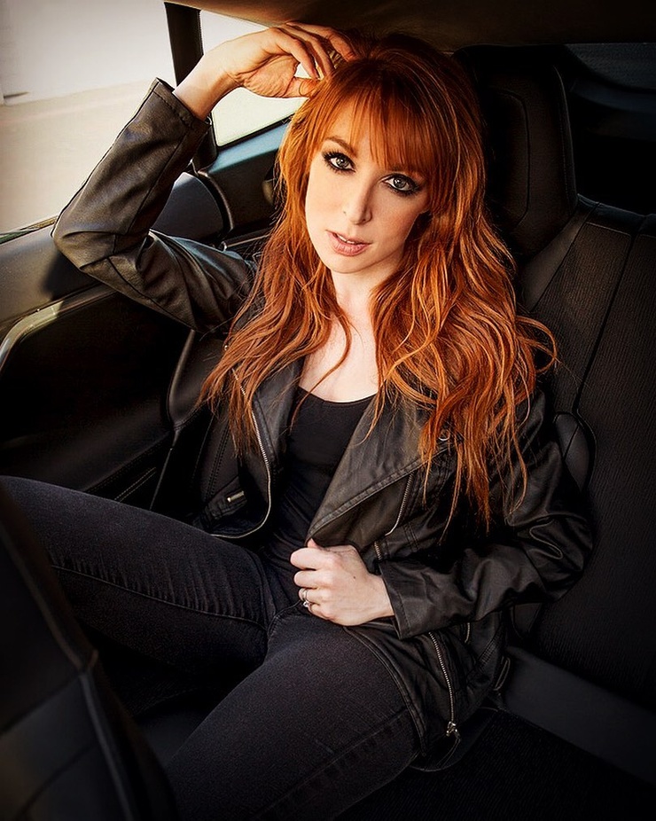 Image of Lisa Foiles