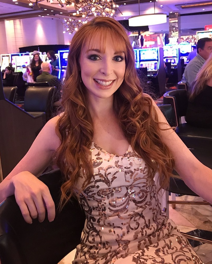 Picture of Lisa Foiles