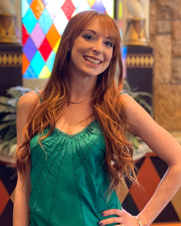 Image of Lisa Foiles