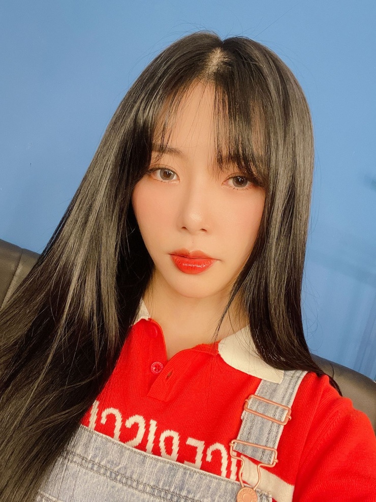 Picture of Ji-U