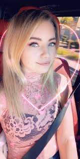 Picture of Tory Weeks