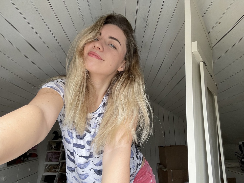 Picture of Tory Weeks