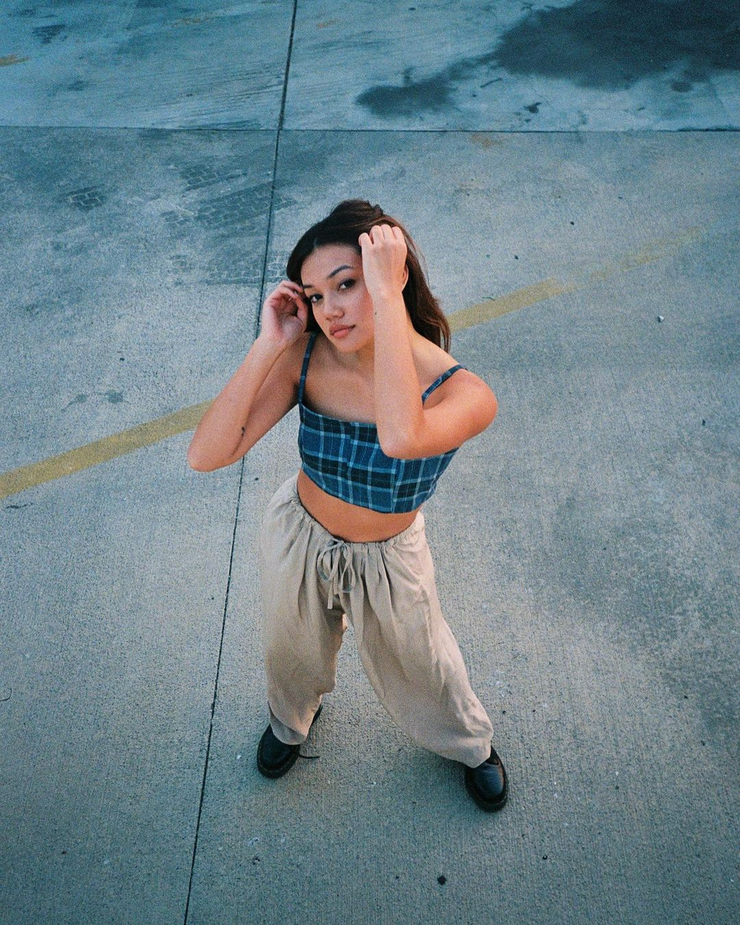 Image of Gabrielle Current