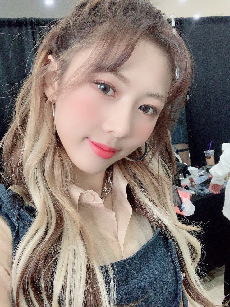 Picture of Yoohyeon