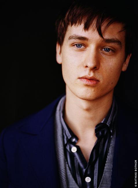 Tom Schilling image