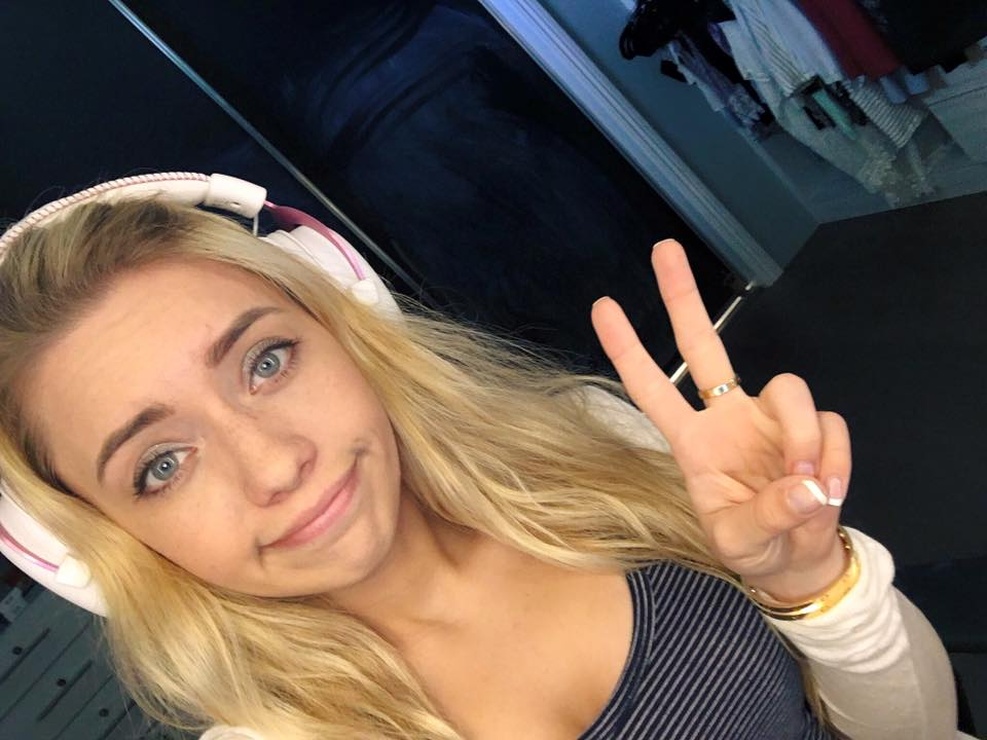 Picture of Tory Weeks