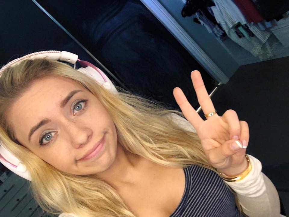 Picture of Tory Weeks