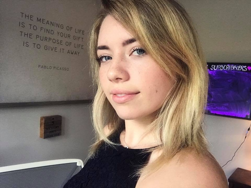 Picture of Tory Weeks