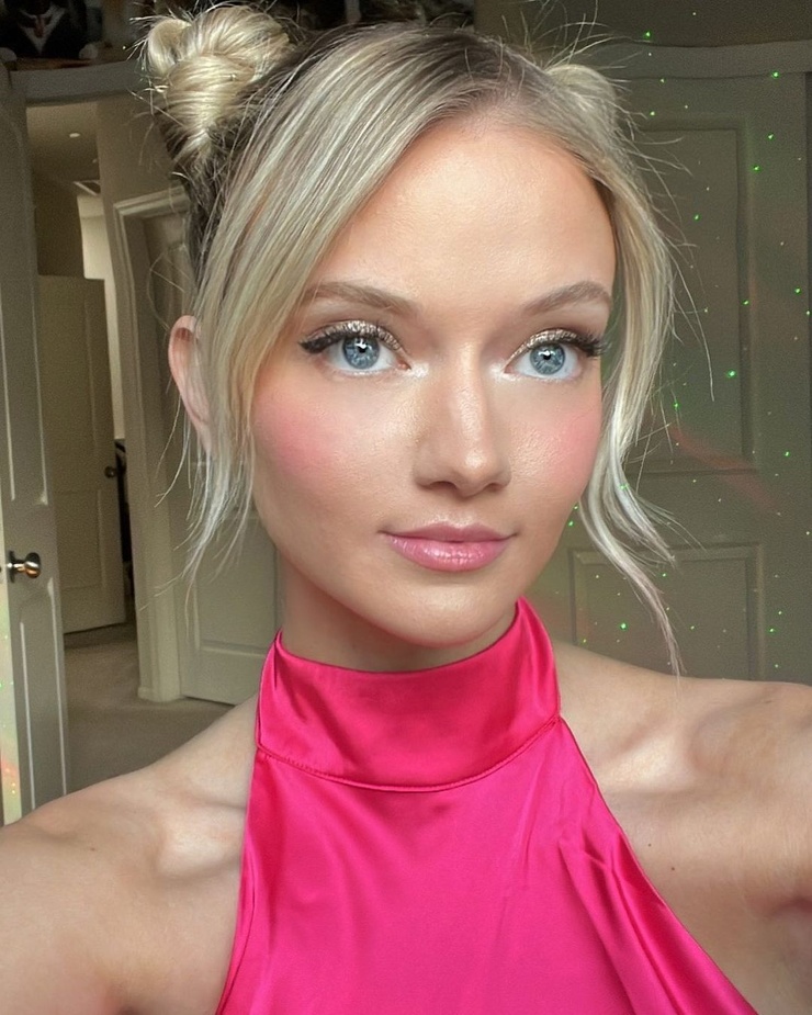 Picture of Anna Fischer model