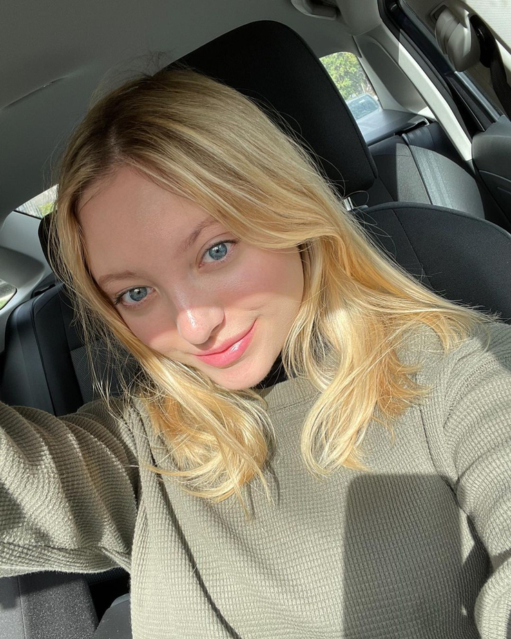 Picture of Madison Hine