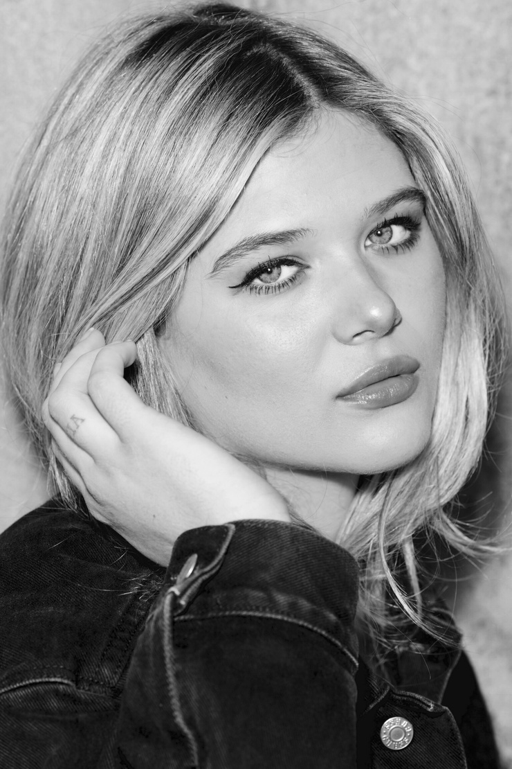 Picture of Victoria Lamas