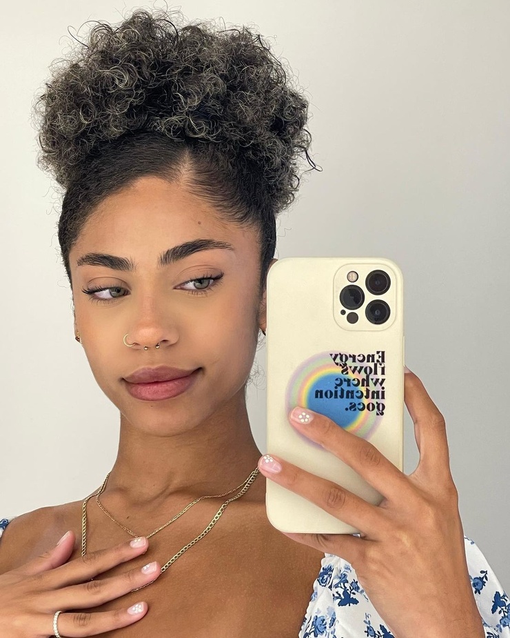 Picture of https://popularbio.com/venus-marquez/