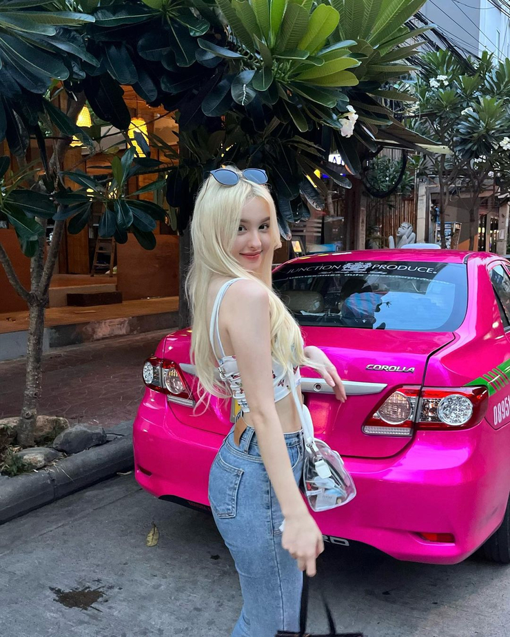 Picture Of Elina Karimova