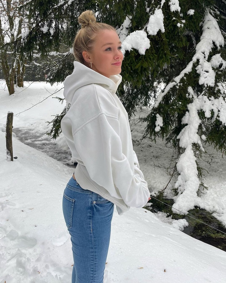 Picture of Chiara Tews